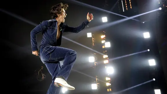 "Lighthouse": Tessa Rose Jacksons neues Album hat Leuchtkraft | ndr.de