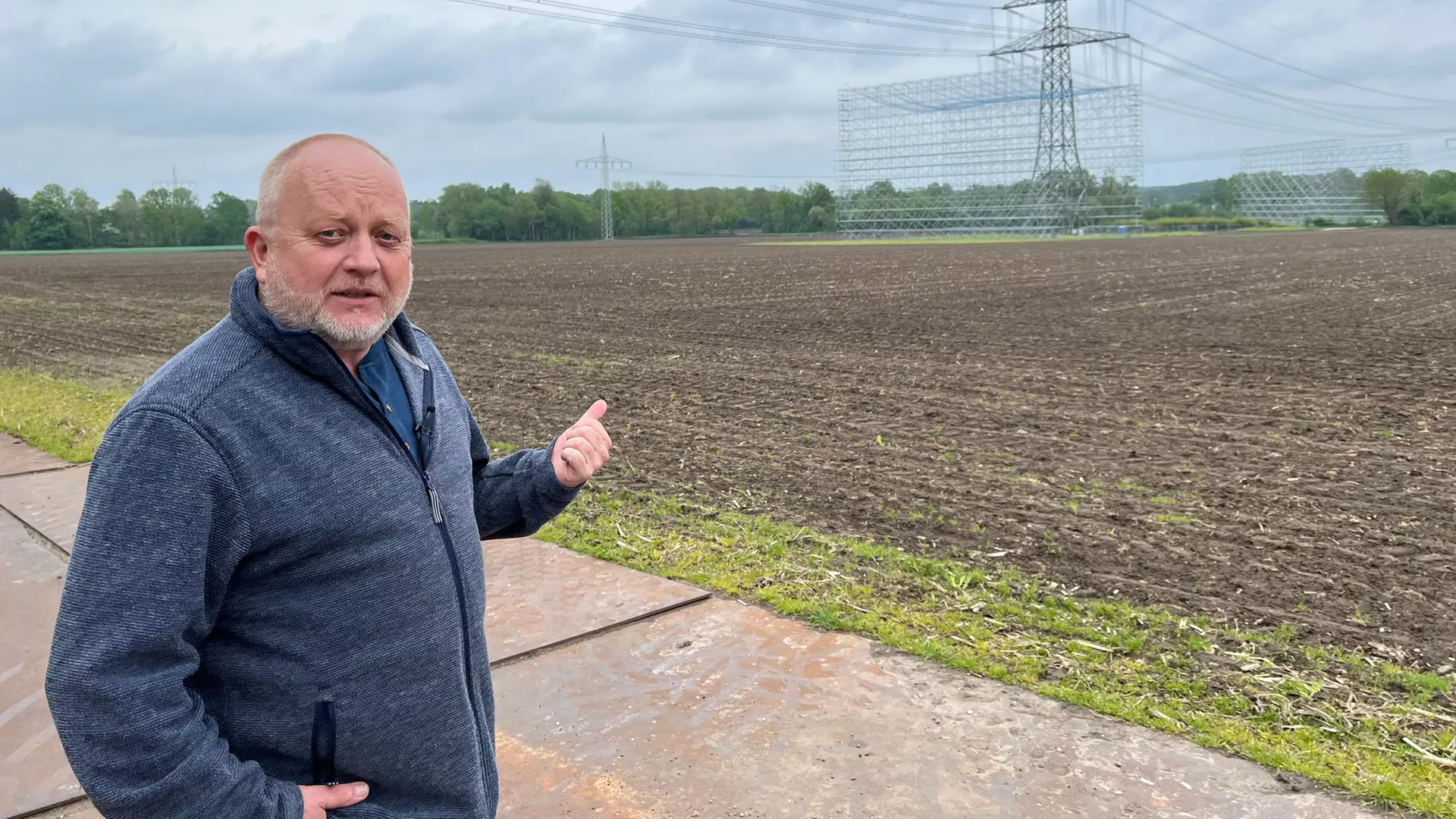 Stromnetz-Ausbau: Für Anhänger von Erdkabeln wird es eng | ndr.de
