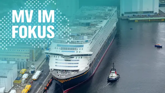 Kreuzfahrtriese "Disney Adventure" in Mukran angekommen | ndr.de