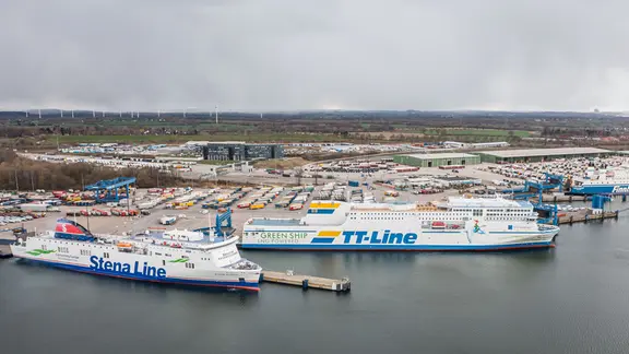 Wachsender Umschlag im Lübecker Hafen | ndr.de