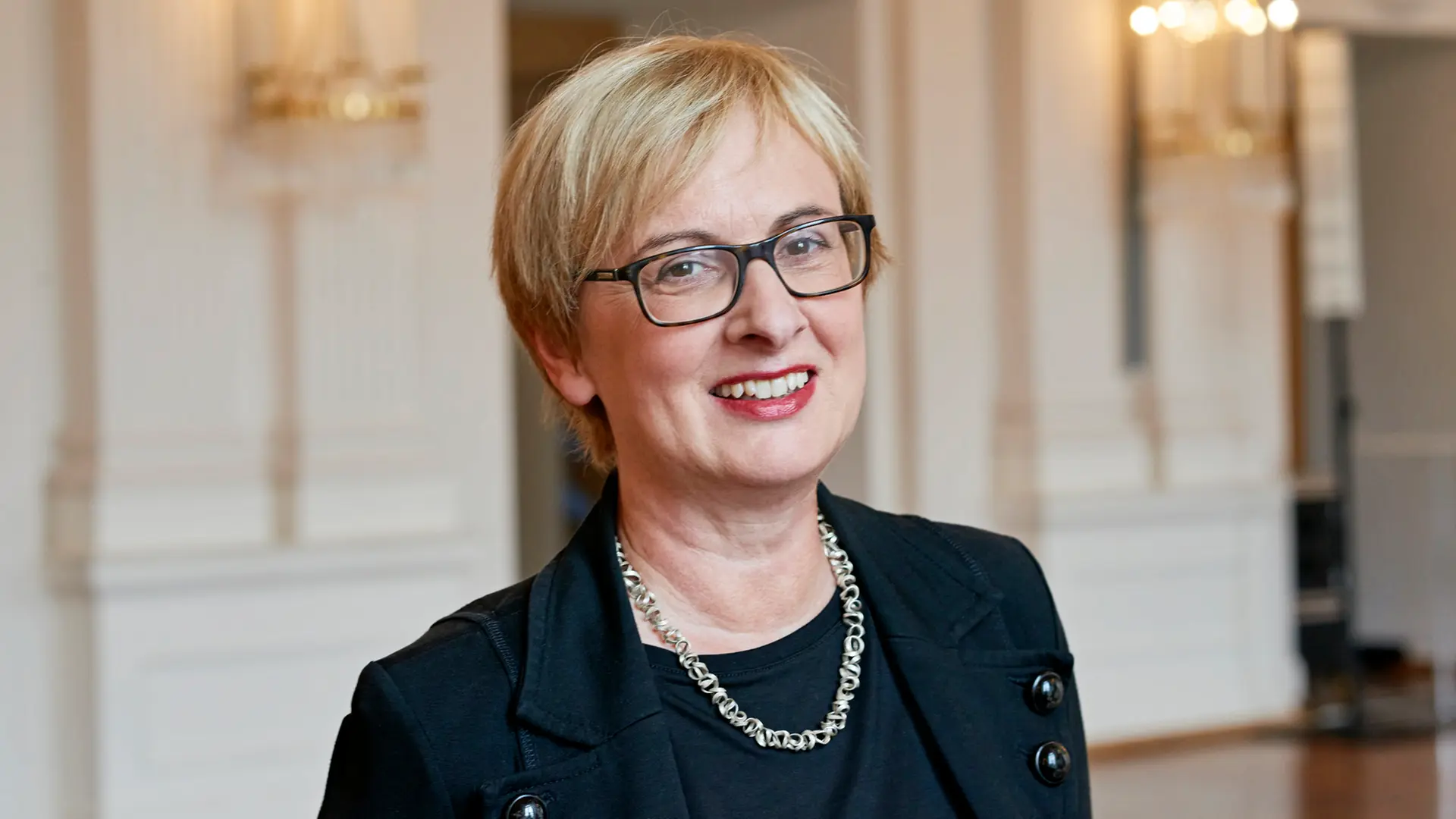 Dagmar Schlingmann verabschiedet sich vom Theater | ndr.de