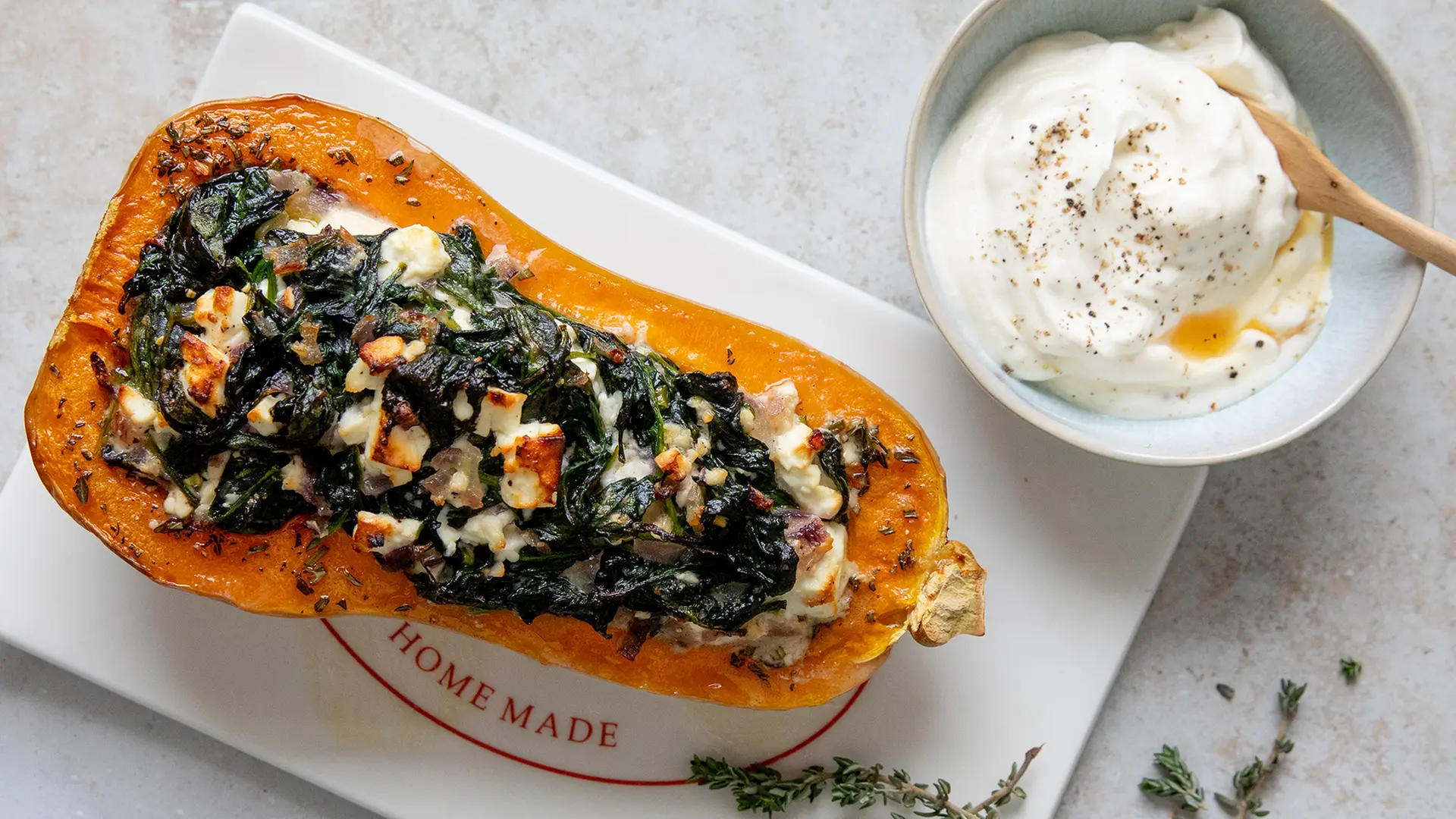 Gefüllter Butternut-Kürbis mit Frischkäse-Dip | ndr.de