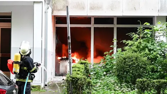 Brand in Hamburg-Wilstorf: 15 Menschen von Feuerwehr gerettet | ndr.de
