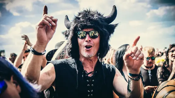 Ost+Front beim M'era Luna Festival 2025 | ndr.de