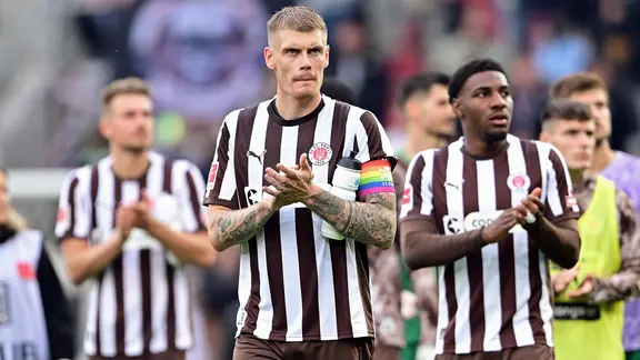 FC St. Pauli verliert unglücklich gegen Bayer Leverkusen | ndr.de