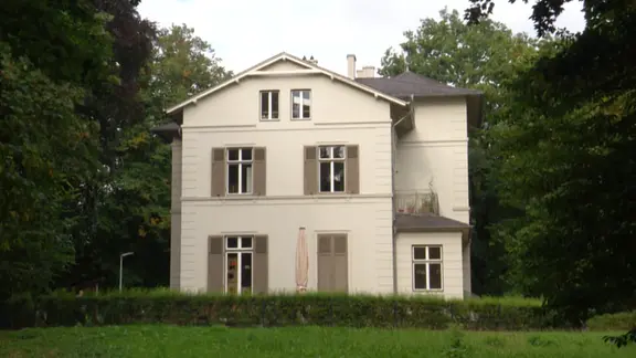Amsinck-Villa in Lokstedt soll öffentlich zugänglich werden | ndr.de