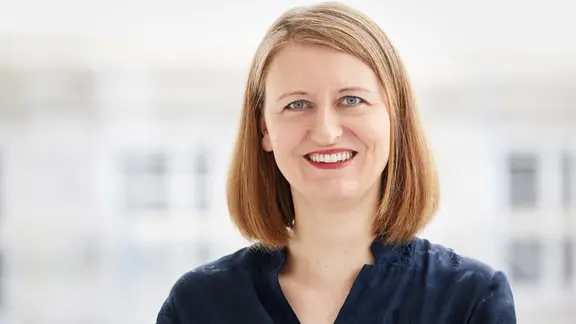 Jennifer Sabel und Mala Emde erhalten Deutschen Schauspielpreis | ndr.de