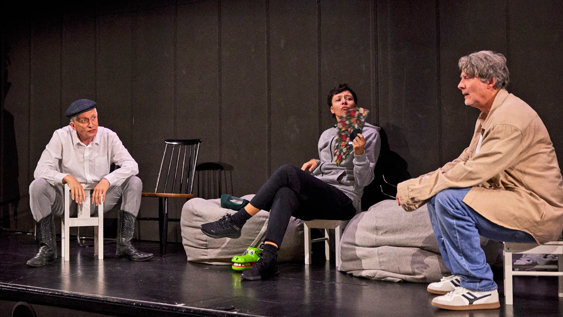 "Achtsam Morden durch bewusste Ernährung": Ein Premierenbericht | ndr.de