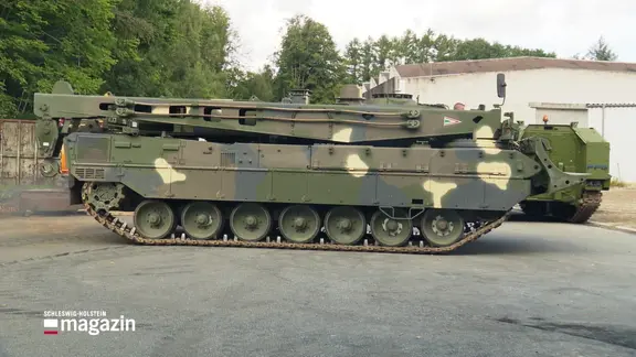 Messerangriff auf Klinikpersonal: 23-Jähriger kommt in Psychiatrie | ndr.de