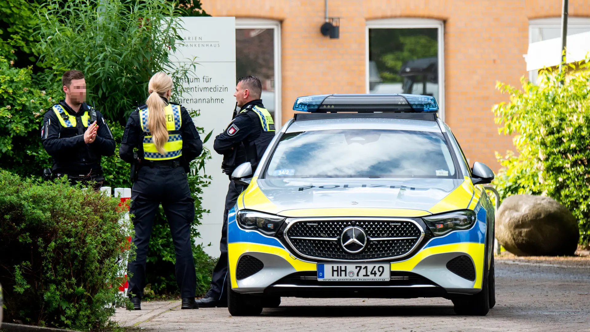 Nach Feuer in Hamburger Klinik: Verdächtiger kommt in Psychiatrie | ndr.de