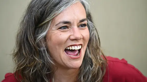 Von der Theke zum Literaturthron? Laura Laabs beim Bachmannpreis | ndr.de