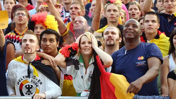 DFB-Pokal: Osnabrück und HEBC mit Traumlosen | ndr.de