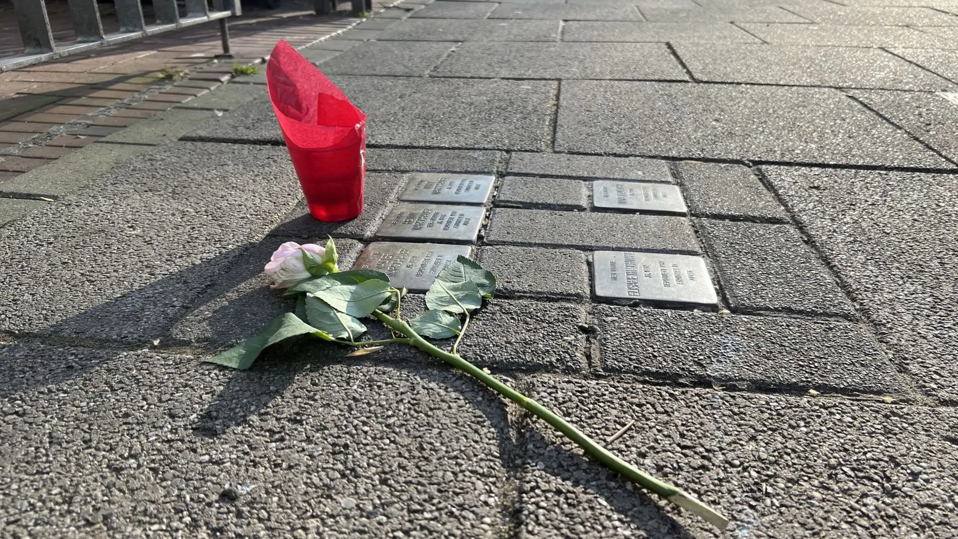 Mauerfall und Pogromnacht: Licht und Dunkel am 9. November | ndr.de