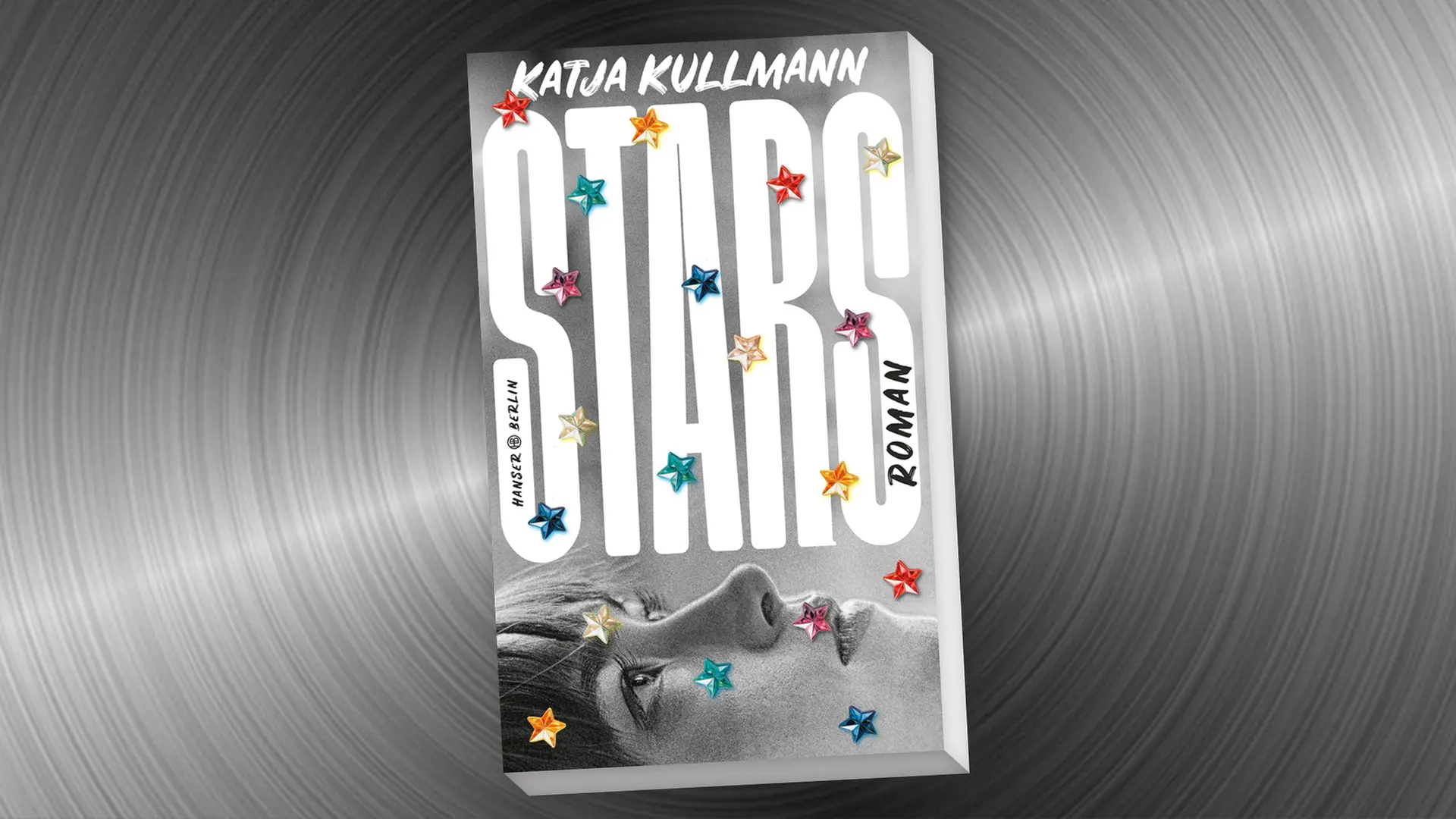 "Stars": Katja Kullmanns Roman über kosmische Wendungen | ndr.de