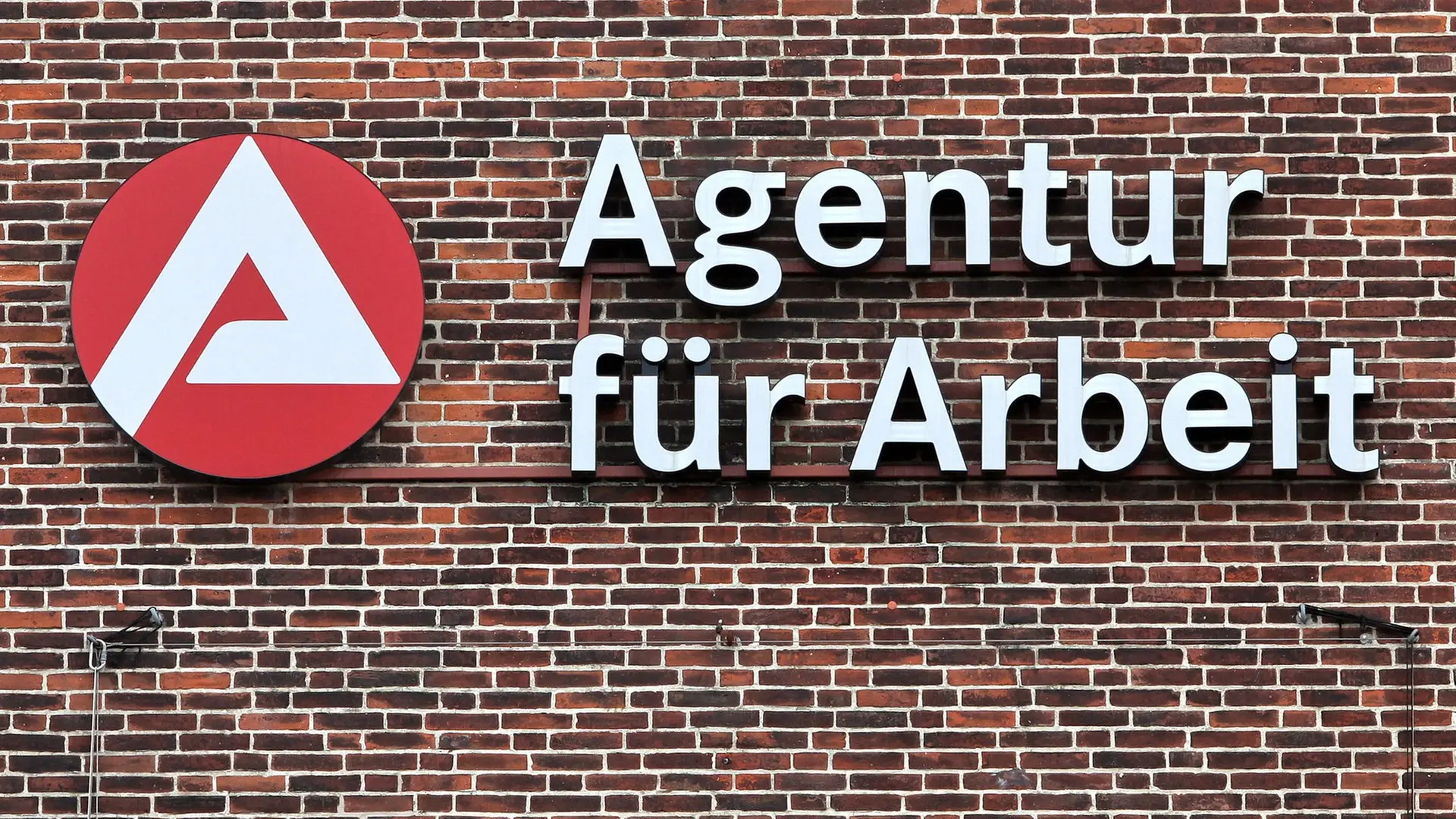 Mehrheit der Geflüchteten hat keine Arbeit | ndr.de