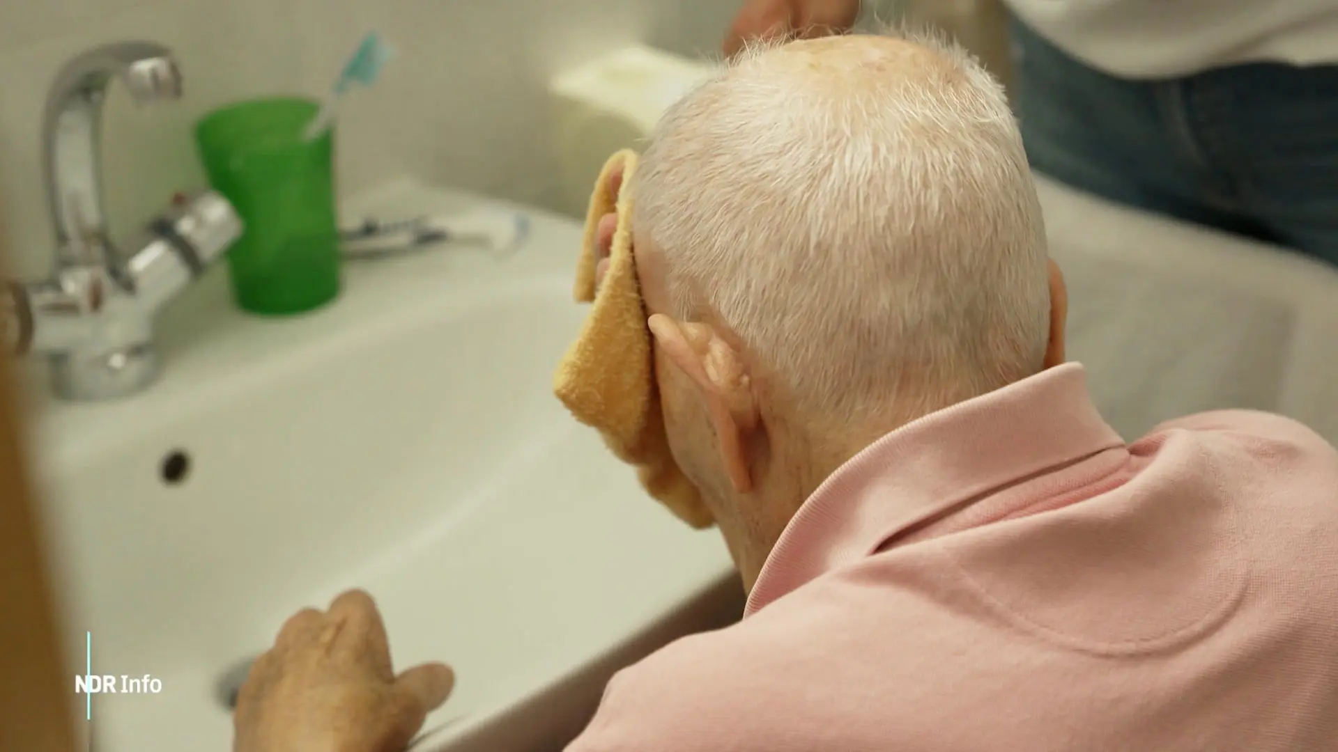 Film de cul beurette meeting started with a cleanse