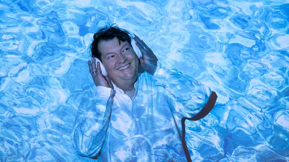 Nina nives sweet, petite with a naughty side.