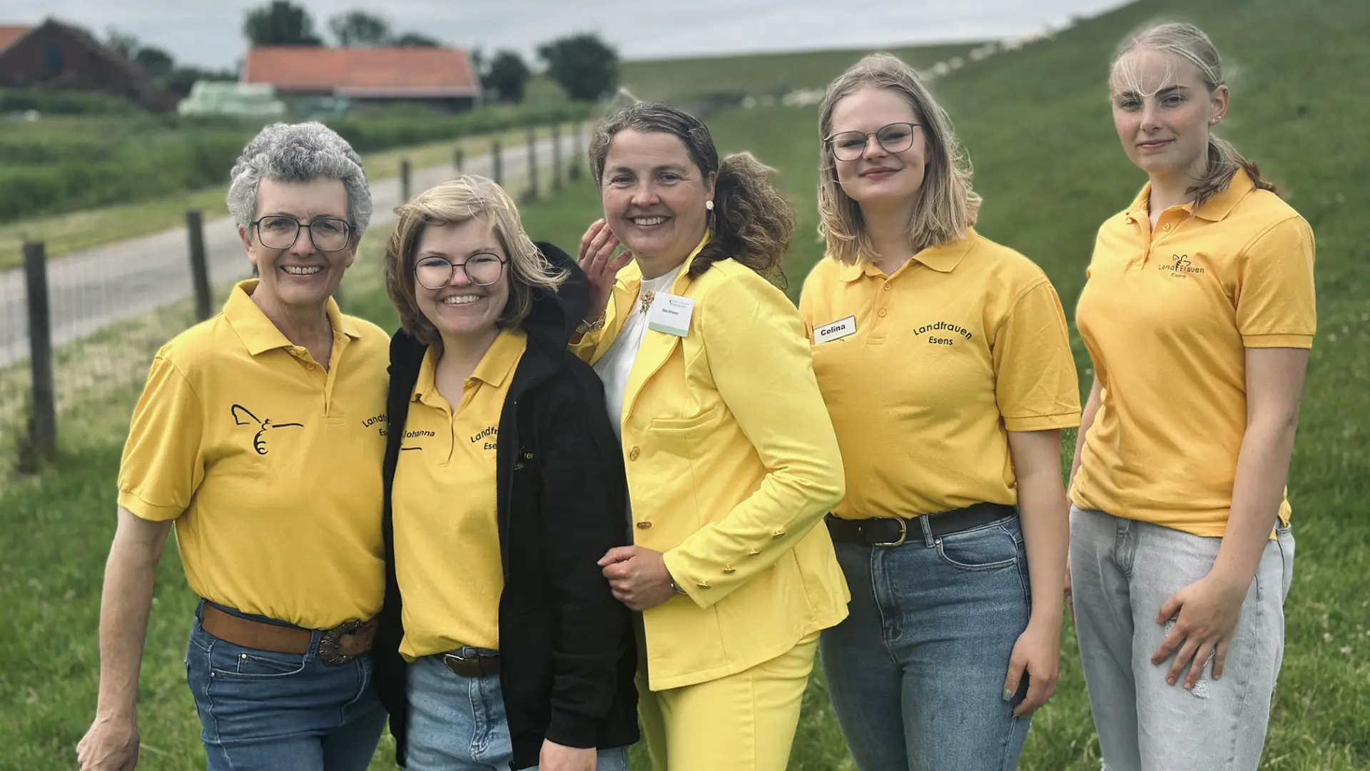 Viel mehr als Kaffee und Kuchen: Die Landfrauen aus Wittmund | ndr.de