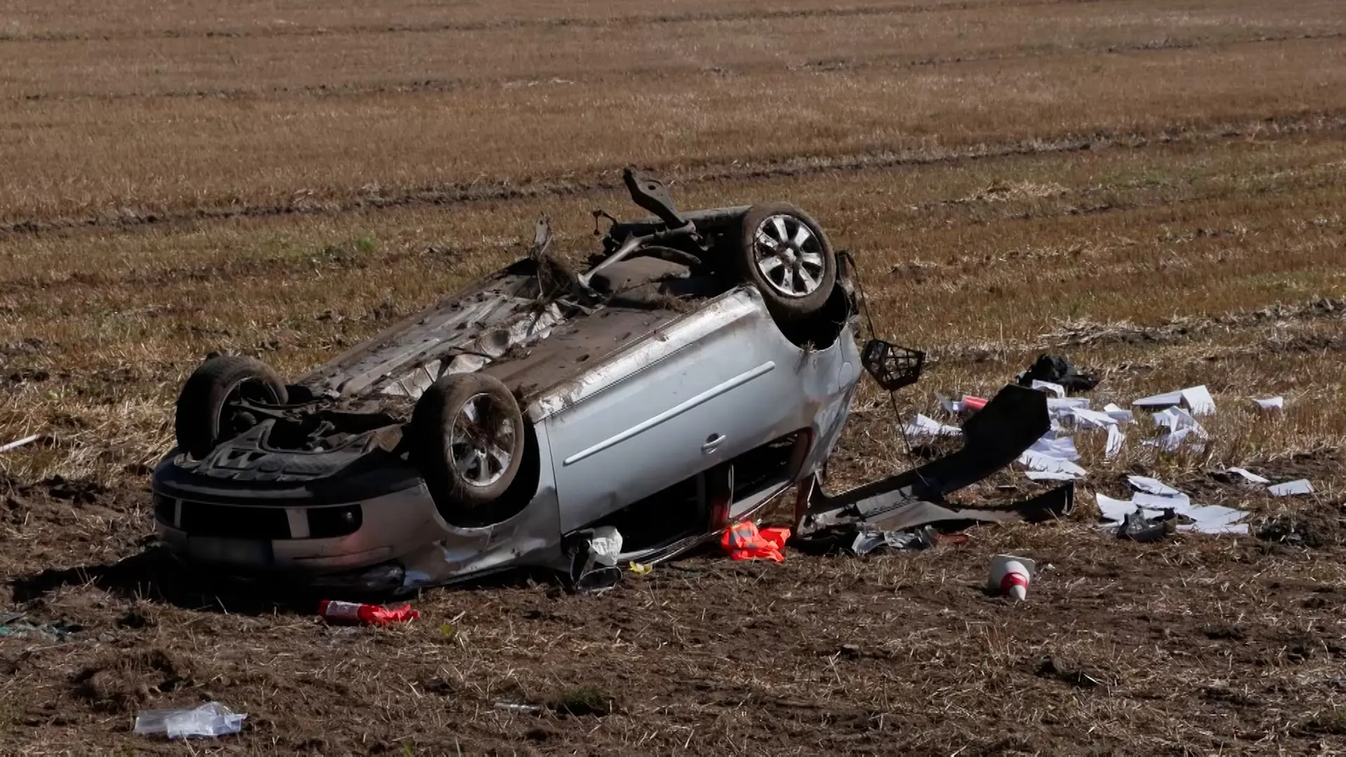 Pkw gerät nach Unfall in Brand - Fahrer kommt ums Leben | ndr.de