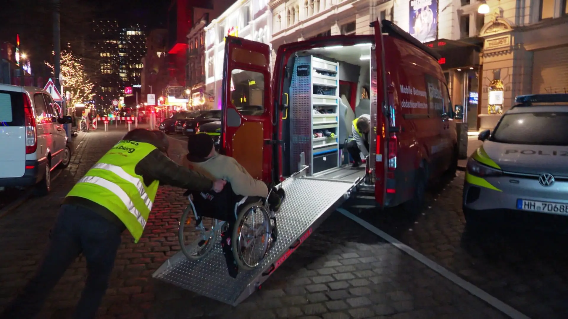 Unterwegs mit dem Kältebus | ndr.de